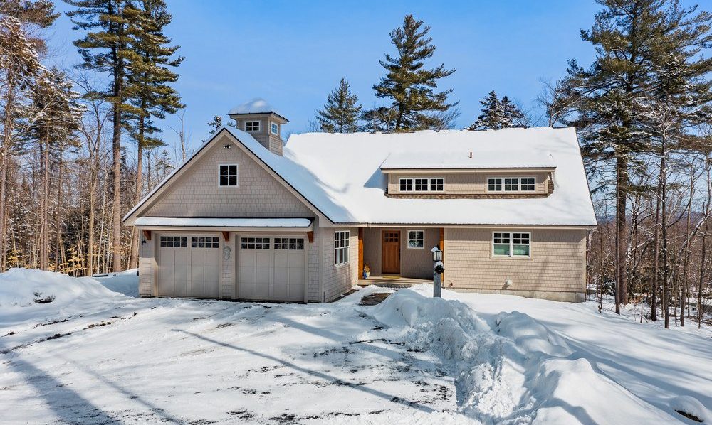 Custom-Built Cottages | Yankee Barn Homes